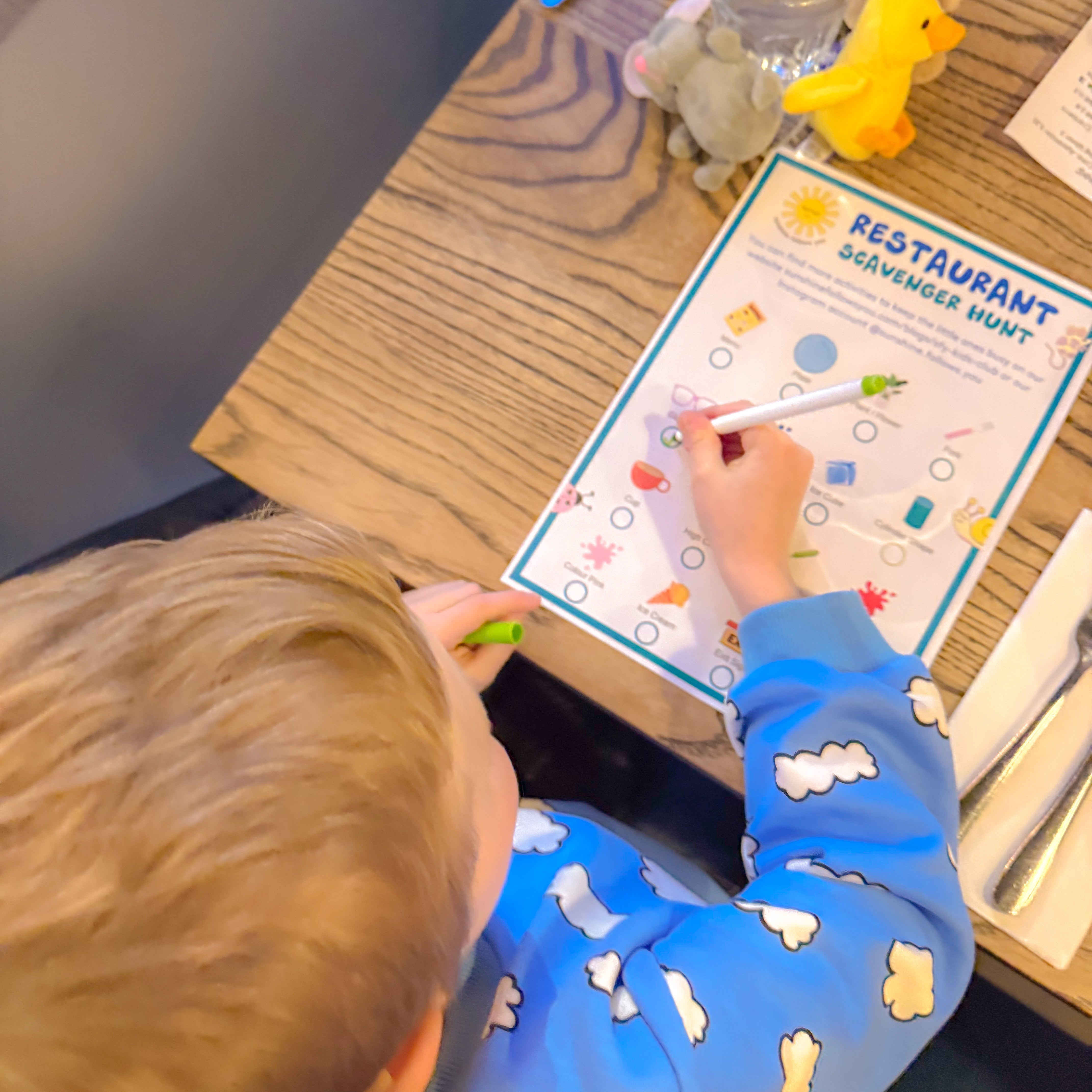 Restaurant Spot the Item Game for Kids – Sunshine Follows You